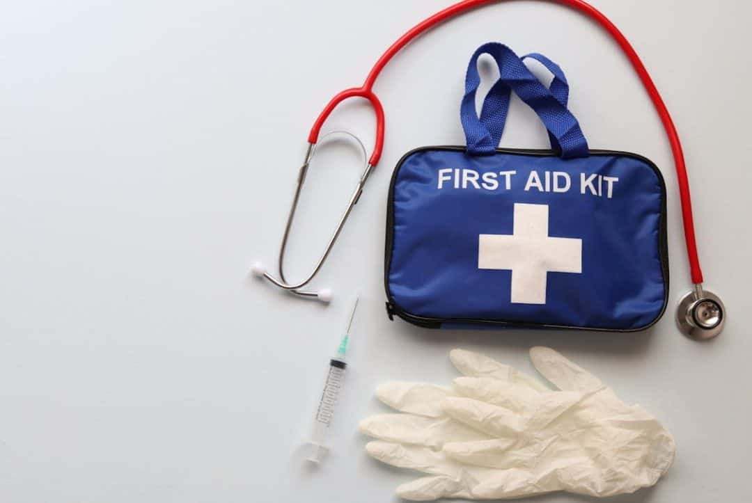 What Should Be Included in a Resuscitation Cart? Explained | CAMRA Family